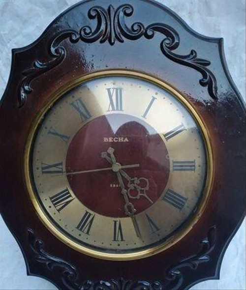 Часы настенные времён СССР