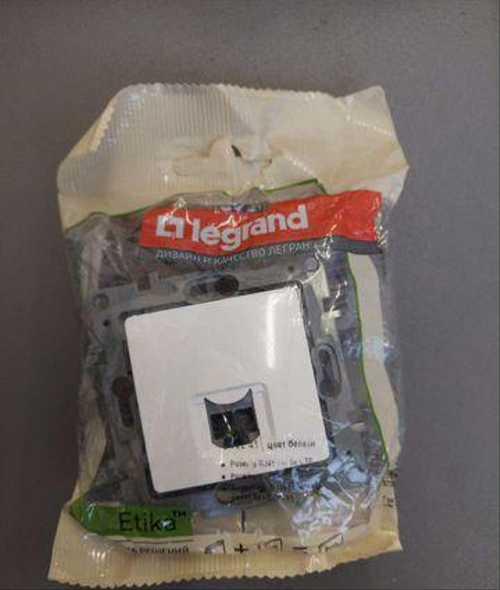 Розетка для ethernet кабеля Legrand RJ45