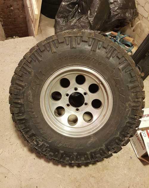 Nitto Trail Grappler 285/75 R16 + Mickey Thompson