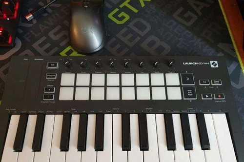 Midi-клавиатура Novation Launchkey Mini MK3