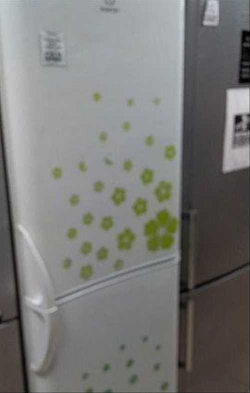 Холодильник indesit C236