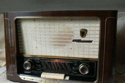 Grundig 2033/56 радиоприёмник 1955 года