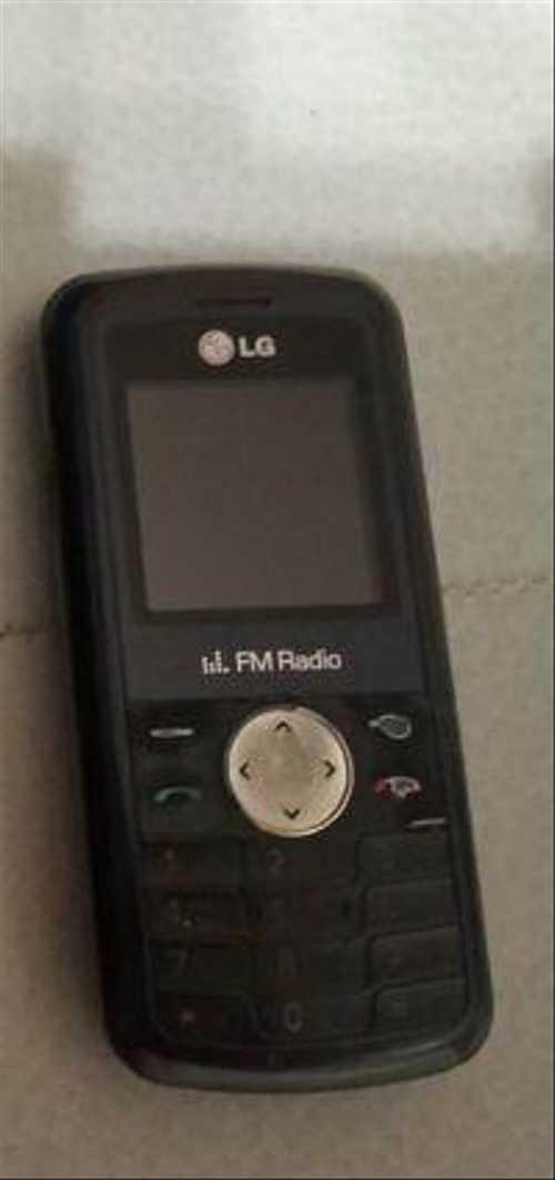 Кнопочный телефон LG KP-105