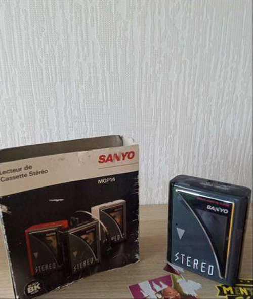 Кассетный плеер Sanyo