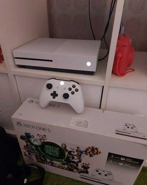 Xbox One s 1Tb