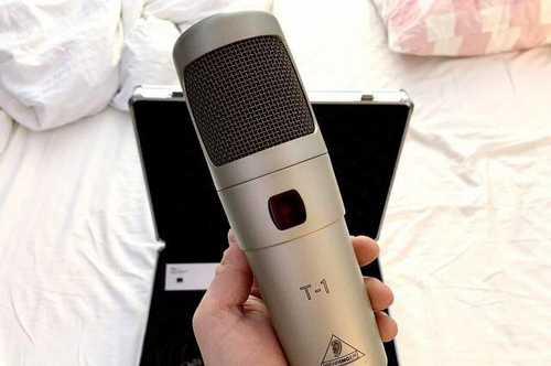 Behringer T-1 ламповый микрофон