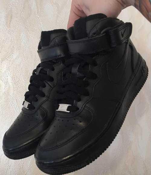 Nike Air Force 1 Mid GS “All Black”