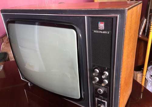 Винтажный телевизор «Рекорд-в312»