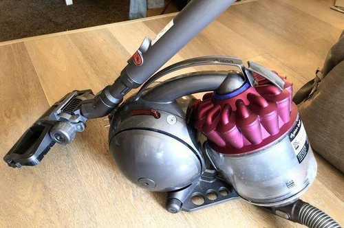 Пылесос Dyson DC30c Tangle Free