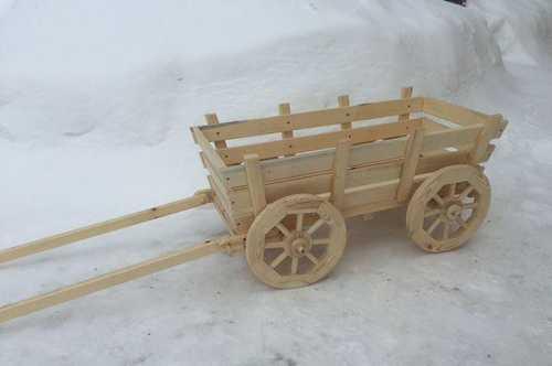 Декоративная телега для цветов из дерева