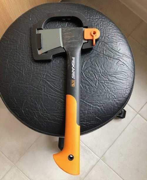 Топор туристический Fiskars x7