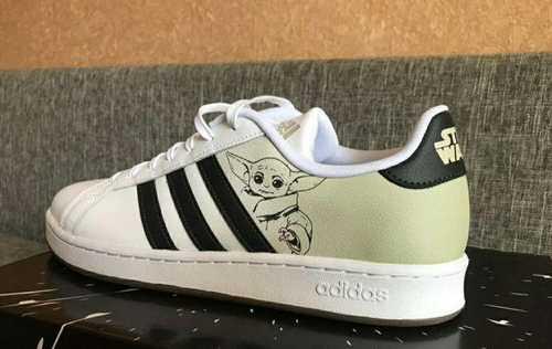 Кроссовки adidas-star wars