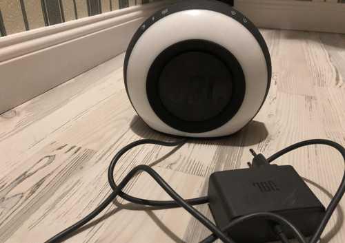JBL Horizon радиобудильник