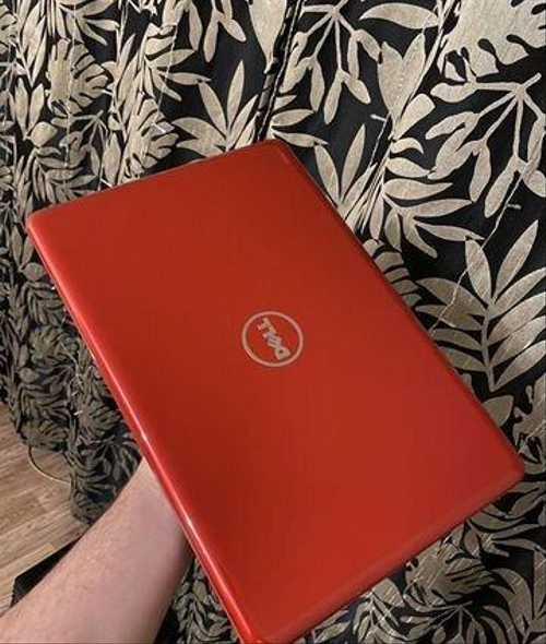 Мощный ноутбук Dell красный