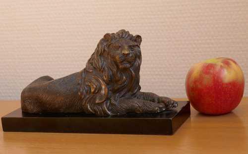 Бронзовая статуя «Лев». Европа. 21*9*10 см