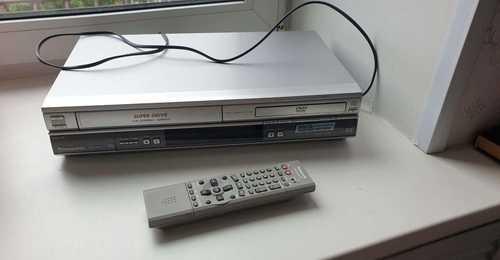 Видеомагнитофон с DVD плеером Panasonic NV-VP31EE