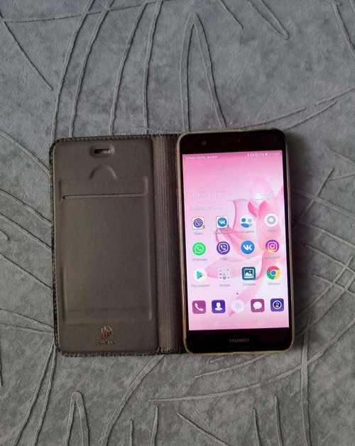 Телефон Huawei P10 lite