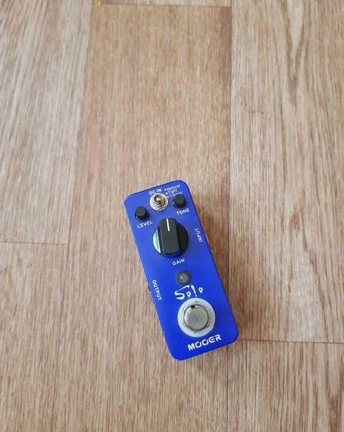 Mooer Solo (Suhr Riot clone)