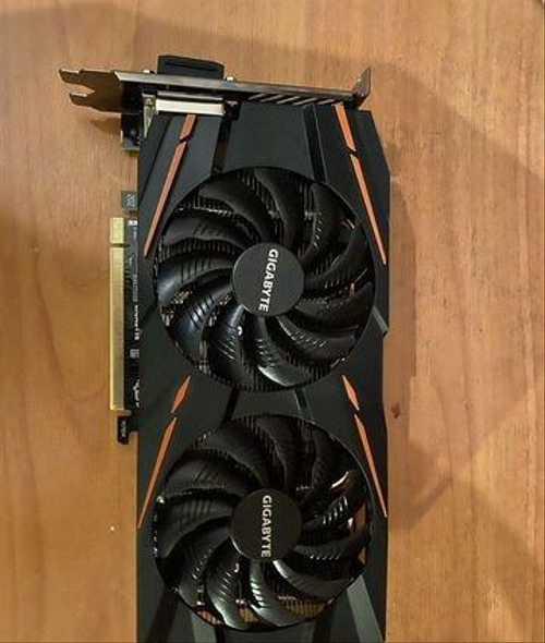 Gigabyte Rx 570 gaming -4 gb