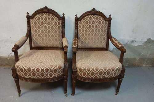 Старинное кресло пара