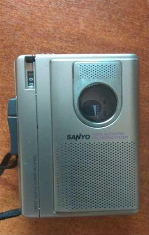 Диктофон кассетный Sanyo