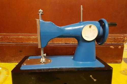 Швейная машинка-игрушка СССР
