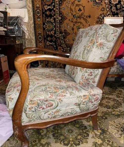 Старинная антикварная мебель