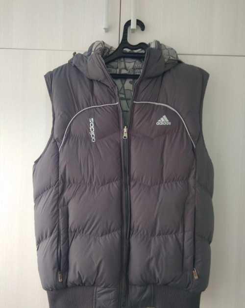Продам спортивный двухсторонний жилет Adidas Sport