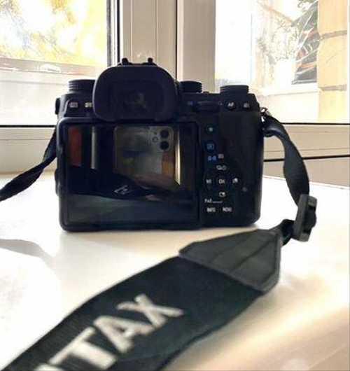 Полнокадровый фотоаппарат Pentax k-1 с объективом