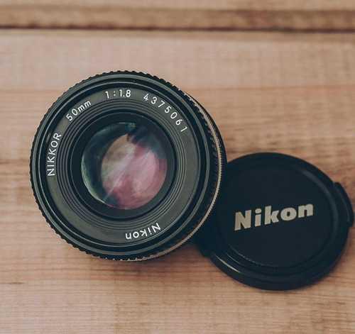 Объектив Nikkor 50mm 1: 1.8