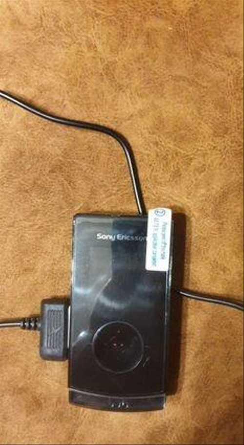Кнопочный телефон раскладушка Sony ericsson w980