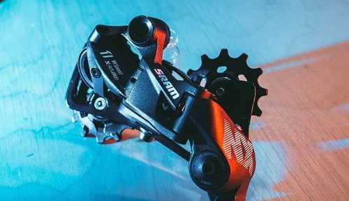 Задний переключатель Sram NX 11 скоростей