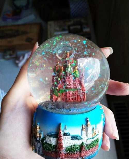 Стеклянный шар Москва Кремль сувенир статуэтка
