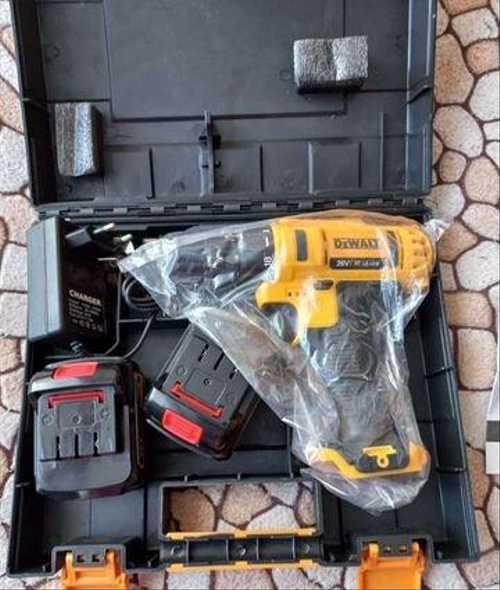 Шуруповерт dewalt 26v