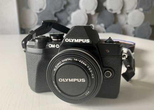 Фотоаппарат Olympus OMD-D EM10III