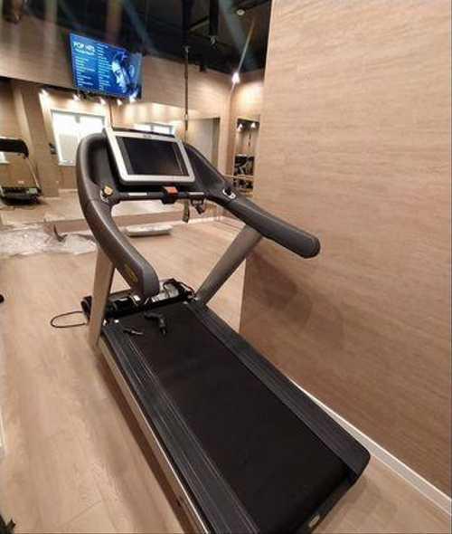 Беговая дорожка Technogym RUN