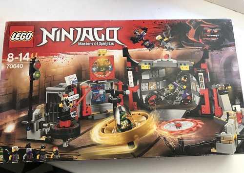 Конструктор lego Ninjago 70640 Штаб-квартира Сынов