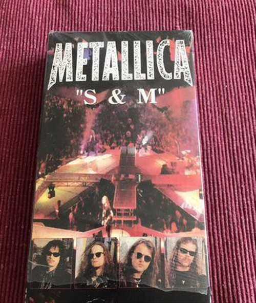 Кассета vhs c концертом metallica