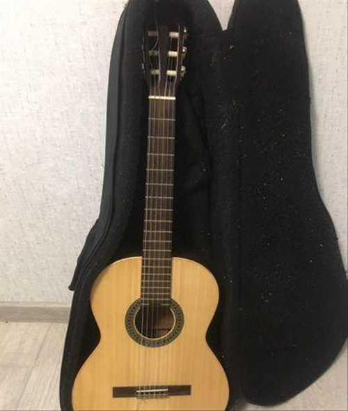 Классическая гитара perez 610