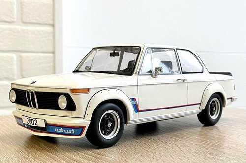 BMW 2002 Turbo E20 1973 MCG 1:18