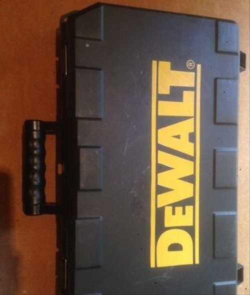 Шуруповерт электрический Dewalt DW-274K