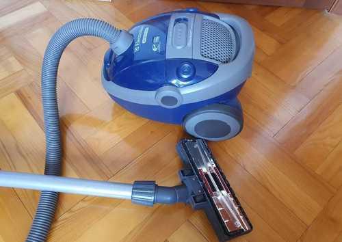 Пылесос Electrolux ultra Silenser