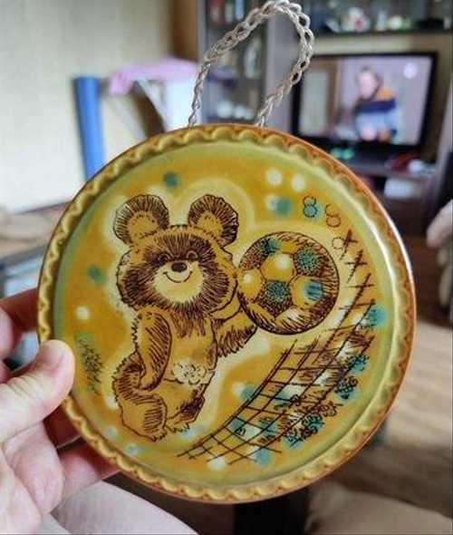 Настенная декоративная тарелка "Олимпийский Мишка"