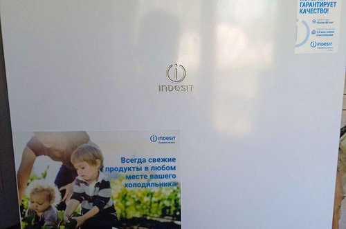 Холодильник indesit DS316 w как новый