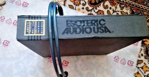 Esoteric Audio - Artus (XLR-0,5м).usa