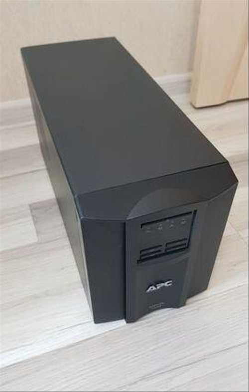 Ибп APC Smart-UPS 1000 (SMT1000I)