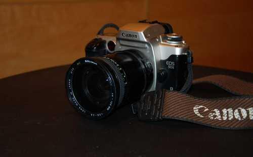 Зеркальный пленочный фотоаппарат Canon EOS 50 e