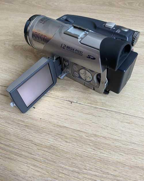 Видеокамера Panasonic PV GS120