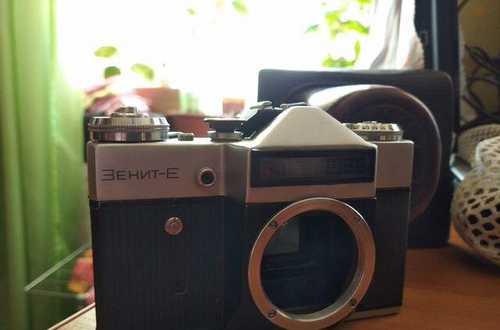 Пленочный фотоаппарат zenith e с кольцами без объе