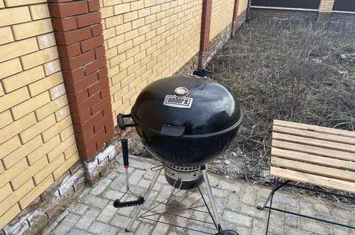 Угольный гриль Weber Master-Touch Premium E-5770